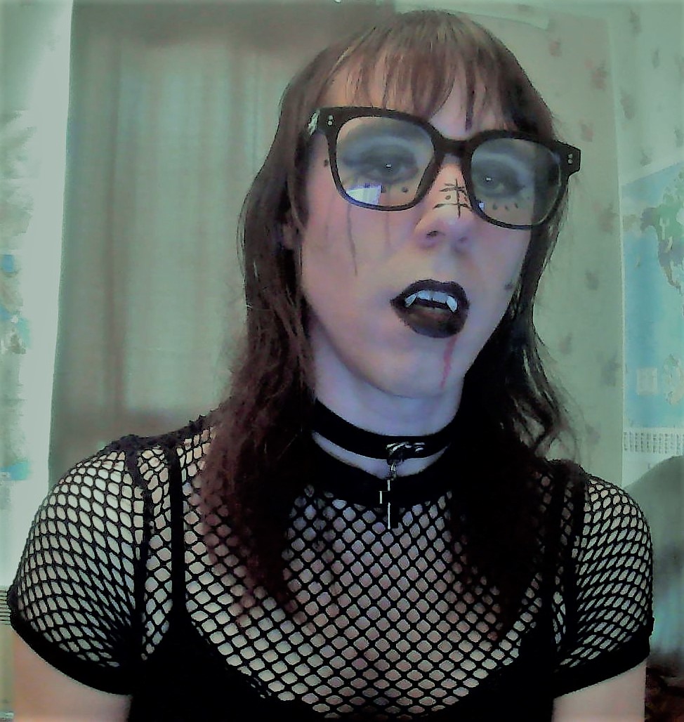 RoxieWhore (roxiewhore) | Sissy.Fun